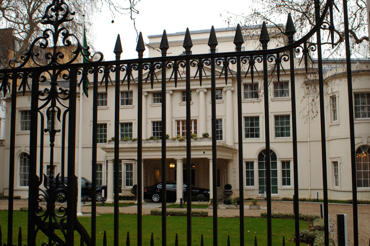 Saudi delivers undiplomatic verdict on UK universities | Times Higher ...