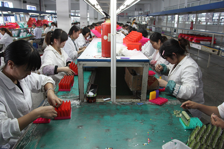 Review: A New Deal for China’s Workers?, by Cynthia Estlund | THE Books