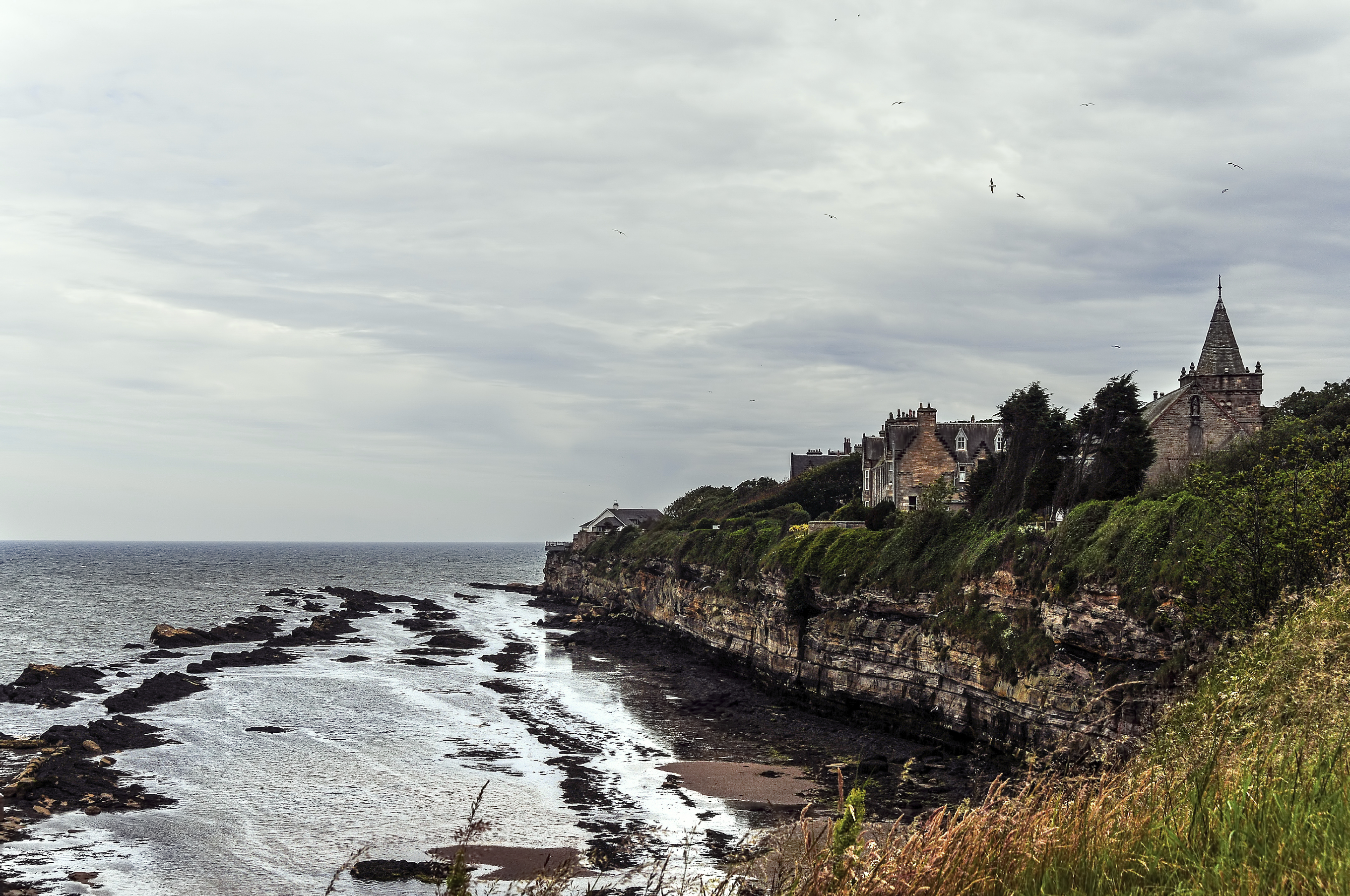 Scottish universities ‘could lose charitable status’ | Times Higher ...