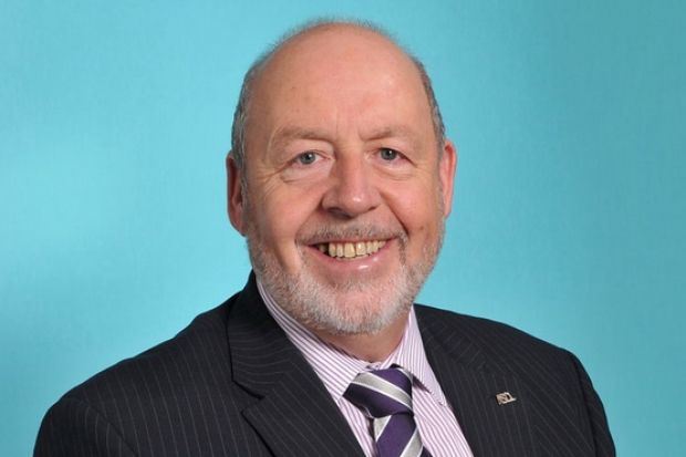 Plea to selective universities over GCSE English | Times Higher ...