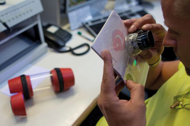 Falling student visa applications hit non-Russell Group universities ...