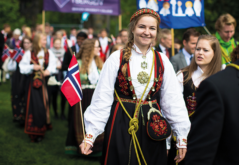 Emily Dixon - Journalist Profile - Intelligent Relations